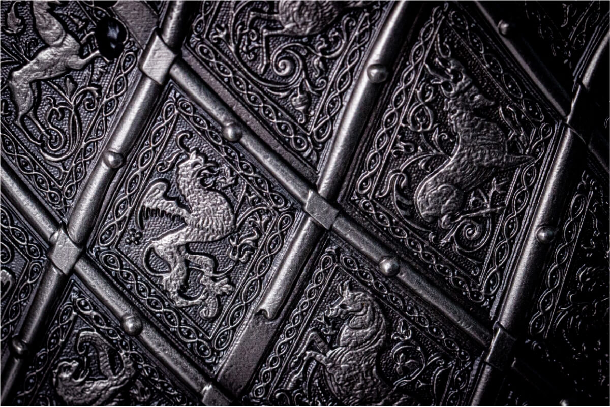 2023 South Korea Trellised Targe Shield 1 Kilo Silver Antiqued Stacker ...